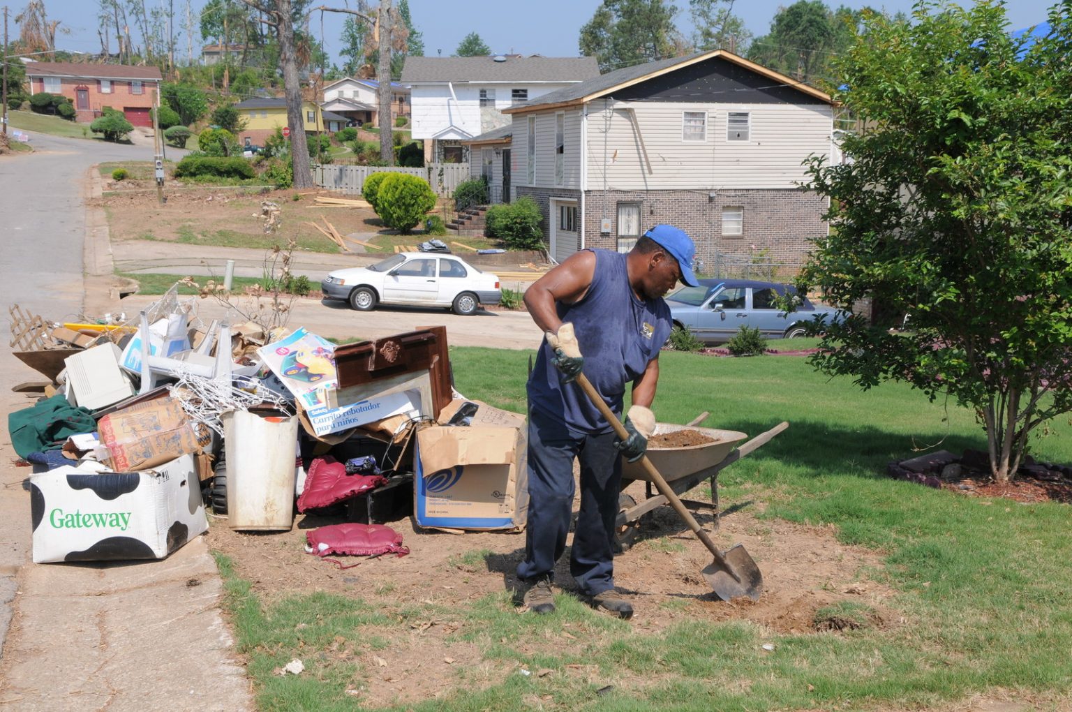 How to Clean and Organize Your Backyard - Jiffy Junk