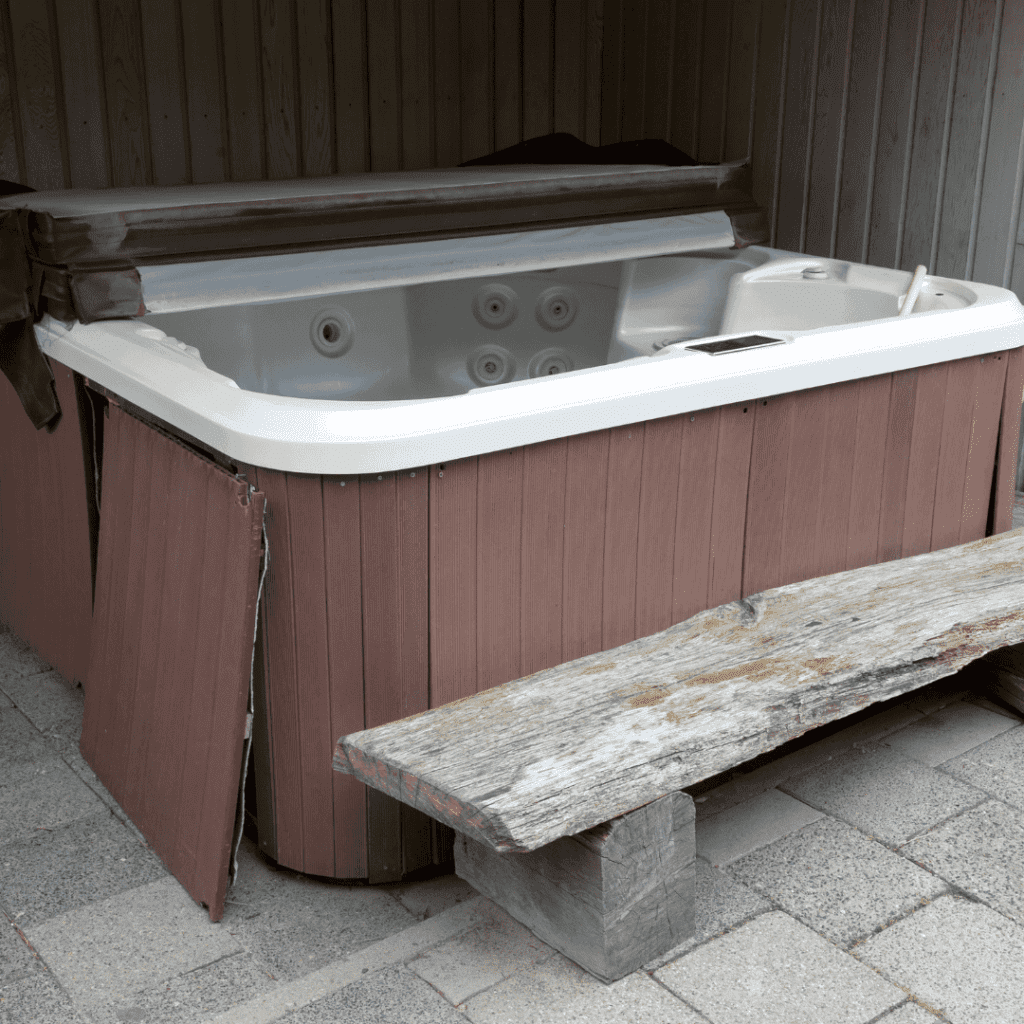 Hot Tub Removal Services - Spa Removalists | JiffyJunk.com