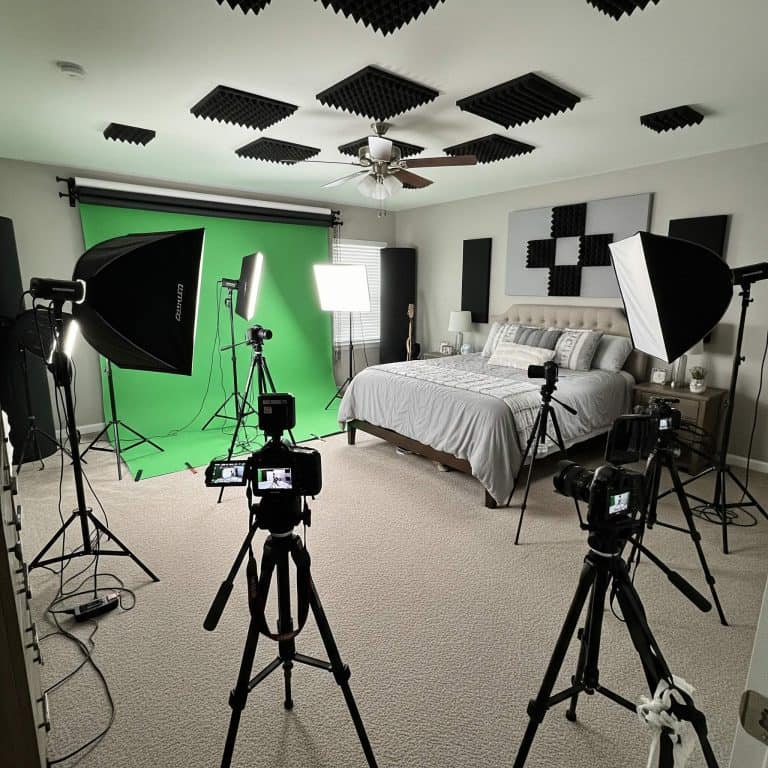 25 Bedroom Gaming Setup Ideas | Jiffy Junk